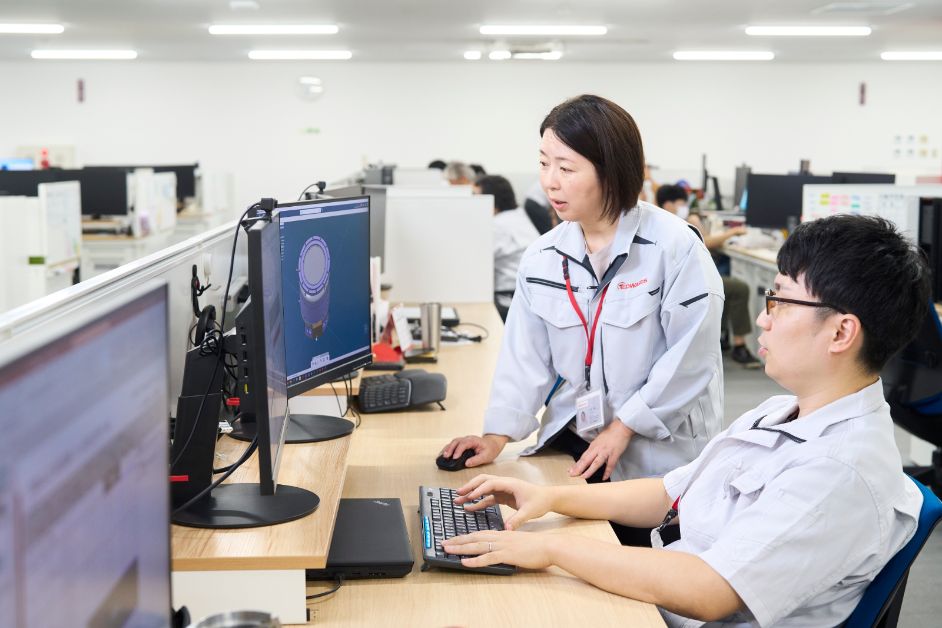 仕事を知る｜エドワーズ採用情報